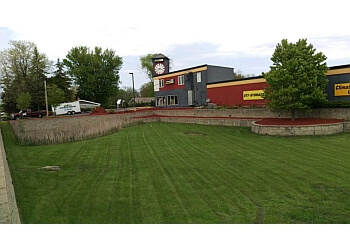 3 Best Lawn Care Services in Aurora, IL - Expert Recommendations