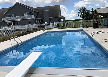 3 Best Pool Services in Milwaukee, WI - Expert Recommendations