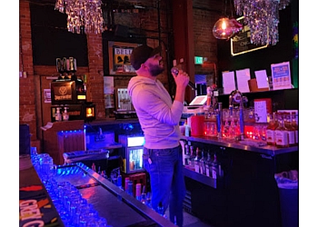 3 Best Night Clubs in Fort Wayne, IN - Expert Recommendations