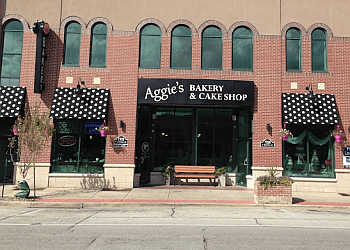 3 Best Cakes in Milwaukee, WI - Expert Recommendations