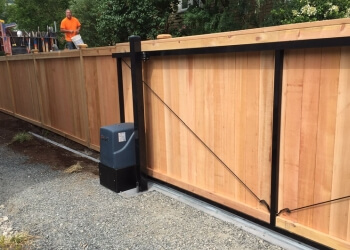3 Best Fencing Contractors in Seattle, WA - Expert Recommendations