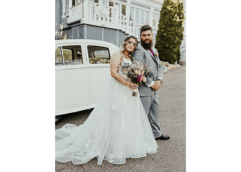 3 Best Wedding Photographers in Modesto, CA - Expert Recommendations