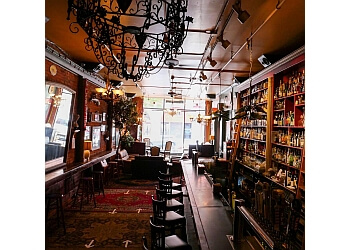 3 Best Night Clubs in Syracuse, NY - Expert Recommendations