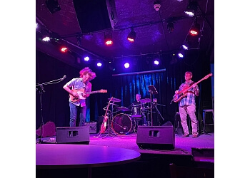 3 Best Night Clubs in Syracuse, NY - Expert Recommendations