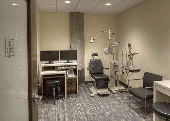 3 Best Eye Doctors in Milwaukee, WI - ThreeBestRated