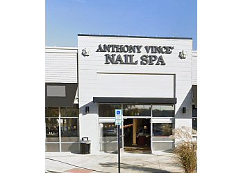 3 Best Nail Salons in Akron, OH - Expert Recommendations