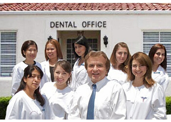 3 Best Cosmetic Dentists in Los Angeles, CA - ThreeBestRated