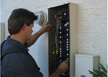3 Best Electricians in Scottsdale, AZ - Expert Recommendations