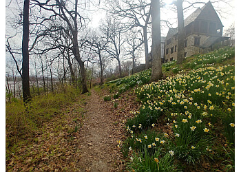 3 Best Hiking Trails in St Louis, MO - Expert Recommendations