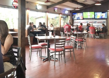 3 Best American Restaurants in Waco, TX - Expert Recommendations