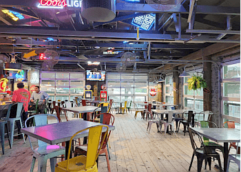 3 Best American Restaurants in Waco, TX - Expert Recommendations