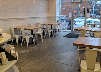 3 Best Cakes in Philadelphia, PA - Expert Recommendations