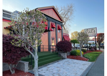 3 Best American Restaurants in Springfield, MA - Expert Recommendations