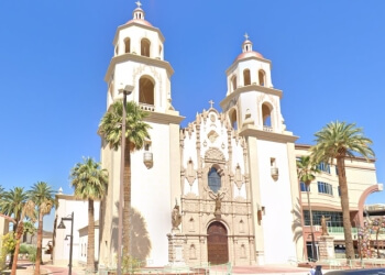 3 Best Churches in Tucson, AZ - Expert Recommendations