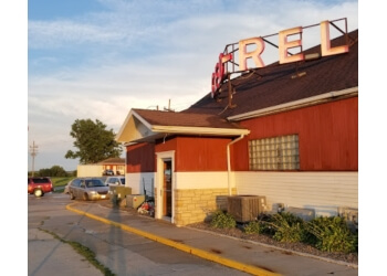 3 Best Seafood Restaurants in Cedar Rapids, IA - Expert Recommendations