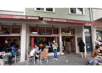 3 Best Pizza Places in Berkeley, CA - Expert Recommendations