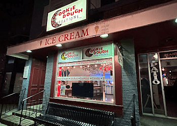 3 Best Bakeries in Naperville, IL - Expert Recommendations