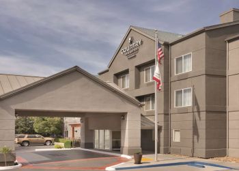 3 Best Hotels in Fresno, CA - Expert Recommendations