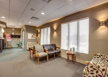 3 Best Cosmetic Dentists in Cedar Rapids, IA - Expert Recommendations