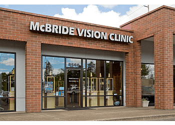 3 Best Eye Doctors in Portland, OR - ThreeBestRated