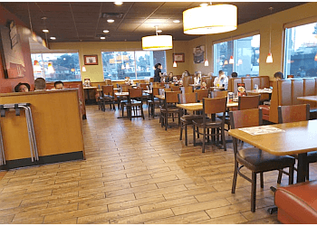 3 Best American Restaurants in Visalia, CA - Expert Recommendations