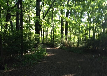 3 Best Hiking Trails in Manchester, NH - ThreeBestRated