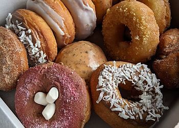 3 Best Donut Shops in San Diego, CA - ThreeBestRated