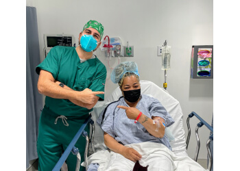 3 Best Podiatrists in Los Angeles, CA - Expert Recommendations