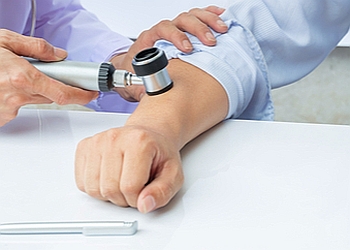 3 Best Dermatologists in Cincinnati, OH - Expert Recommendations