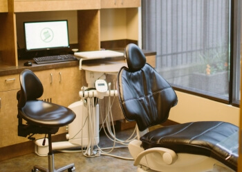 3 Best Dentists in Seattle, WA - Expert Recommendations