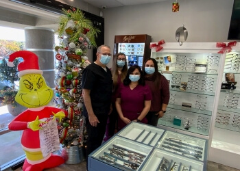 3 Best Eye Doctors in San Diego, CA - Expert Recommendations