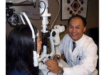 3 Best Eye Doctors in Irvine, CA - ThreeBestRated