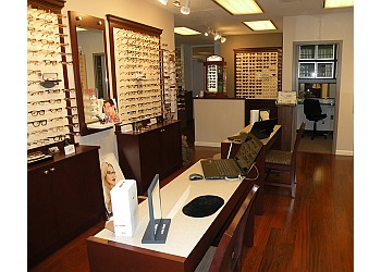 3 Best Eye Doctors in Washington, DC - Expert Recommendations
