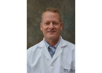 3 Best Podiatrists in Simi Valley, CA - ThreeBestRated