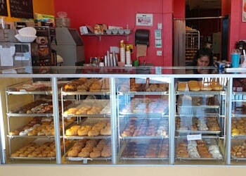 3 Best Donut Shops in Mesa, AZ - Expert Recommendations