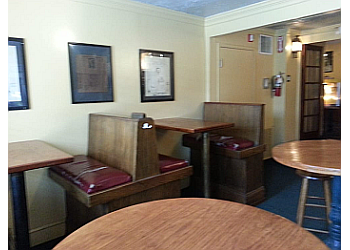 3 Best Pizza Places in Cleveland, OH - Expert Recommendations