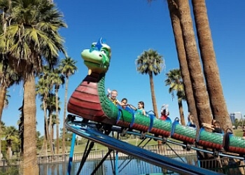 3 Best Amusement Parks in Phoenix, AZ - Expert Recommendations