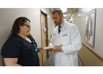 3 Best Orthopedics in Tucson, AZ - ThreeBestRated