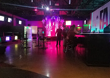 3 Best Night Clubs in Fresno, CA - Expert Recommendations