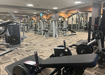 3 Best Gyms in Milwaukee, WI - Expert Recommendations