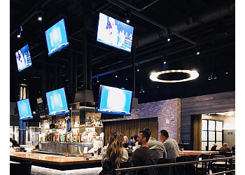 3 Best Sports Bars in Bellevue, WA - Expert Recommendations
