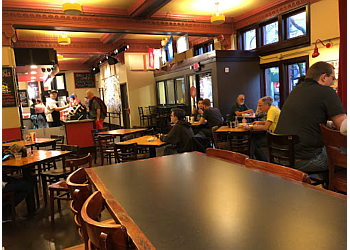 3 Best Pizza Places in Madison, WI - Expert Recommendations