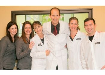 3 Best Cosmetic Dentists in Springfield, MA - Expert Recommendations