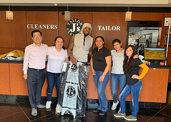 3 Best Dry Cleaners in Dallas, TX - Expert Recommendations