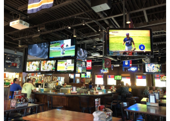 3 Best Sports Bars in Raleigh, NC - Expert Recommendations