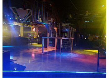 3 Best Night Clubs in Milwaukee, WI - Expert Recommendations