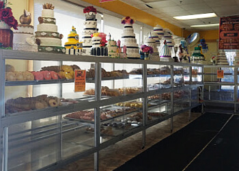 3 Best Bakeries in Aurora, IL - ThreeBestRated