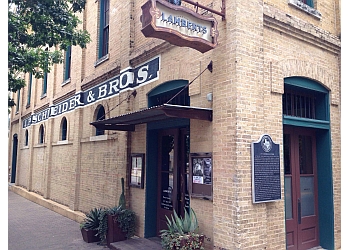 3 Best Barbecue Restaurants in Austin, TX - Expert Recommendations