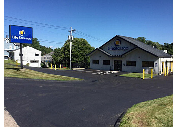 3 Best Storage Units in Waterbury, CT - ThreeBestRated