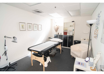 3 Best Acupuncture in Miami, FL - Expert Recommendations